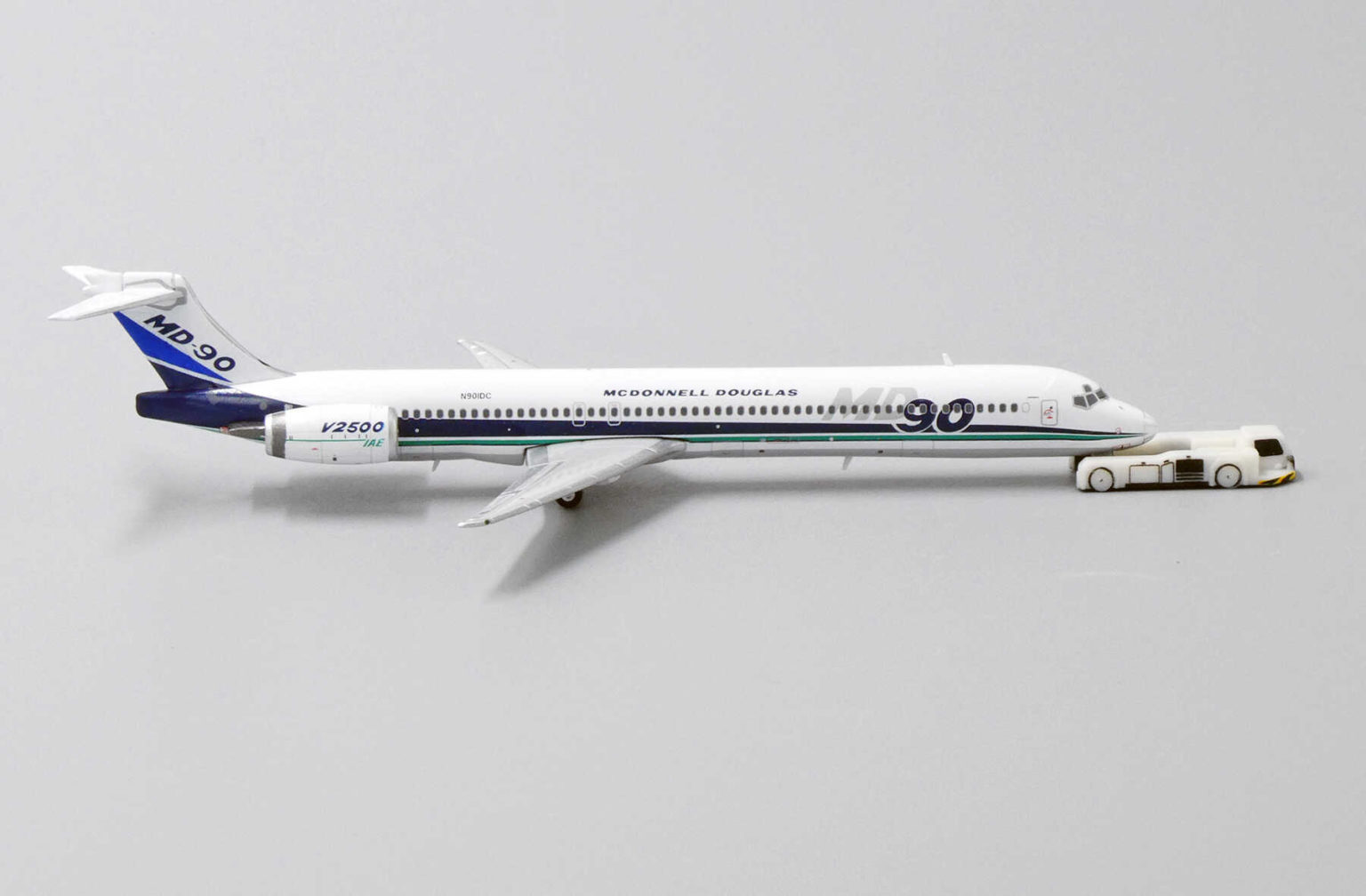 McDonnell Douglas MD-90 House Colors N901DC JC Wings LH4139 1:400 - MW-Moba