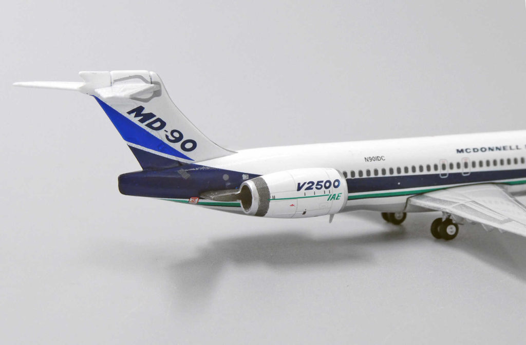 McDonnell Douglas MD-90 House Colors N901DC JC Wings LH4139 1:400 - MW-Moba