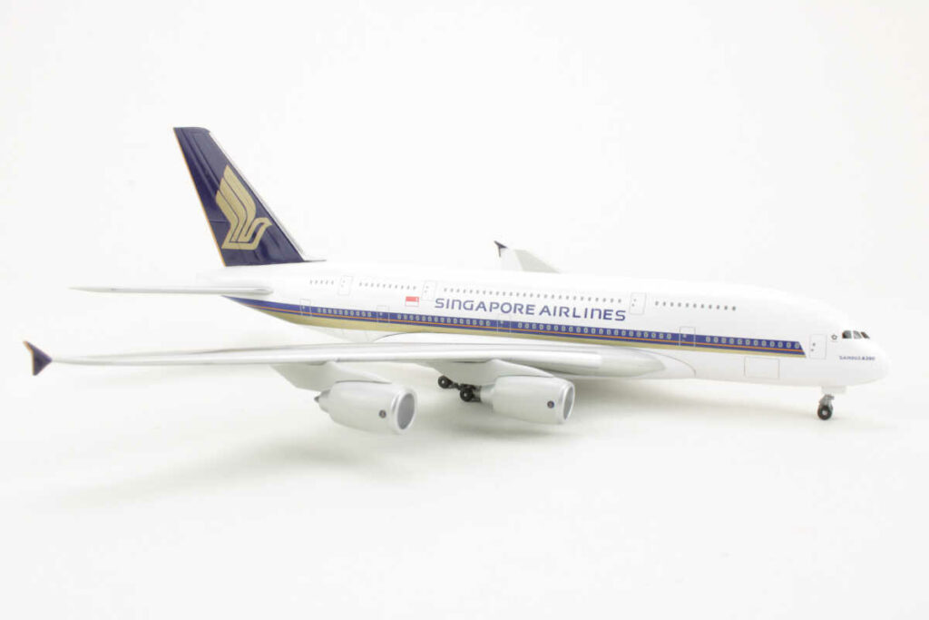 Airbus A380 Singapore Airlines Dragon Wings 55380 1:400 - MW-Moba
