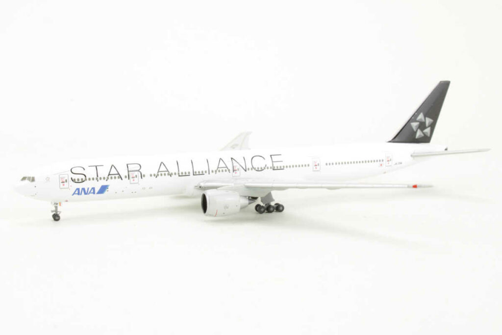 Boeing 777-300ER ANA All Nippon Airways "Star Alliance" JA731A Hogan NH50023 1:500 - MW-Moba