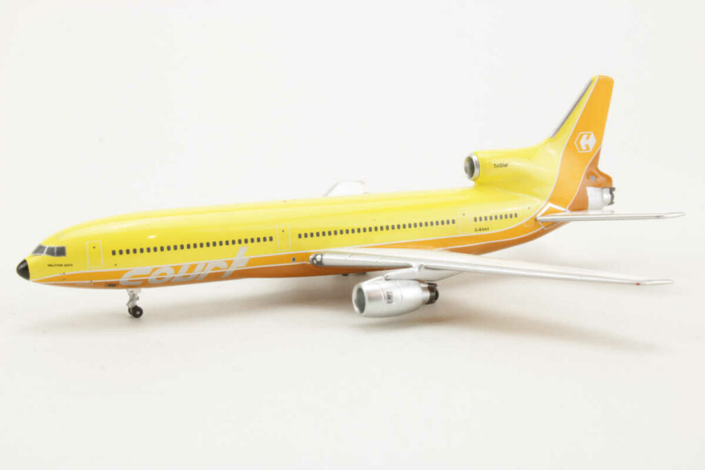 Lockheed L-1011 TriStar Court Line G-BAAA Inflight500 IF5112001 1:500 ...