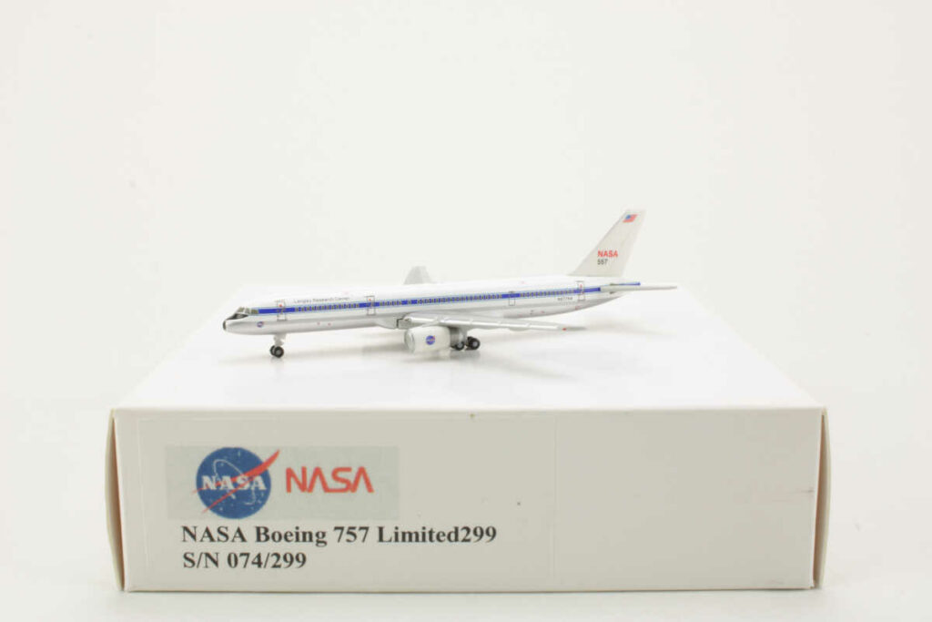 Boeing 757-200 NASA "Langley Research Center" N557NA Netmodels 1:500 ...
